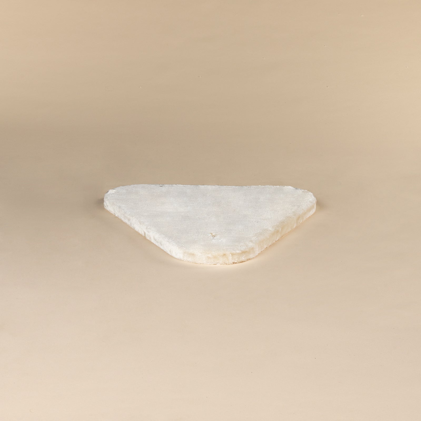 Cream-Coloured Step – Large Cat Tree Lying Area from Cat Tree King