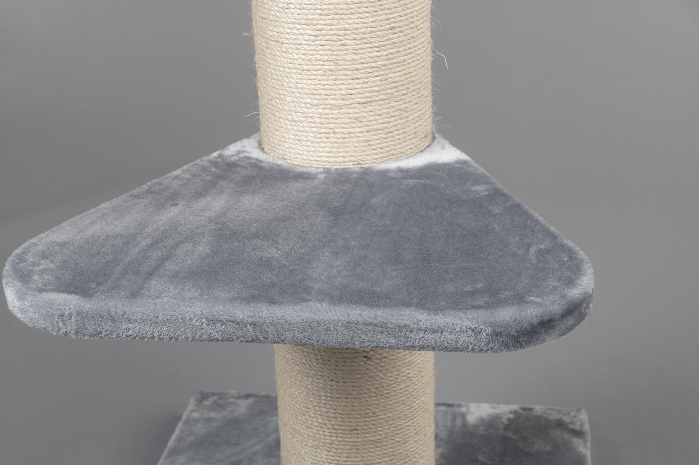 Light Grey-Coloured Step – Large Cat Tree Lying Area from Cat Tree King