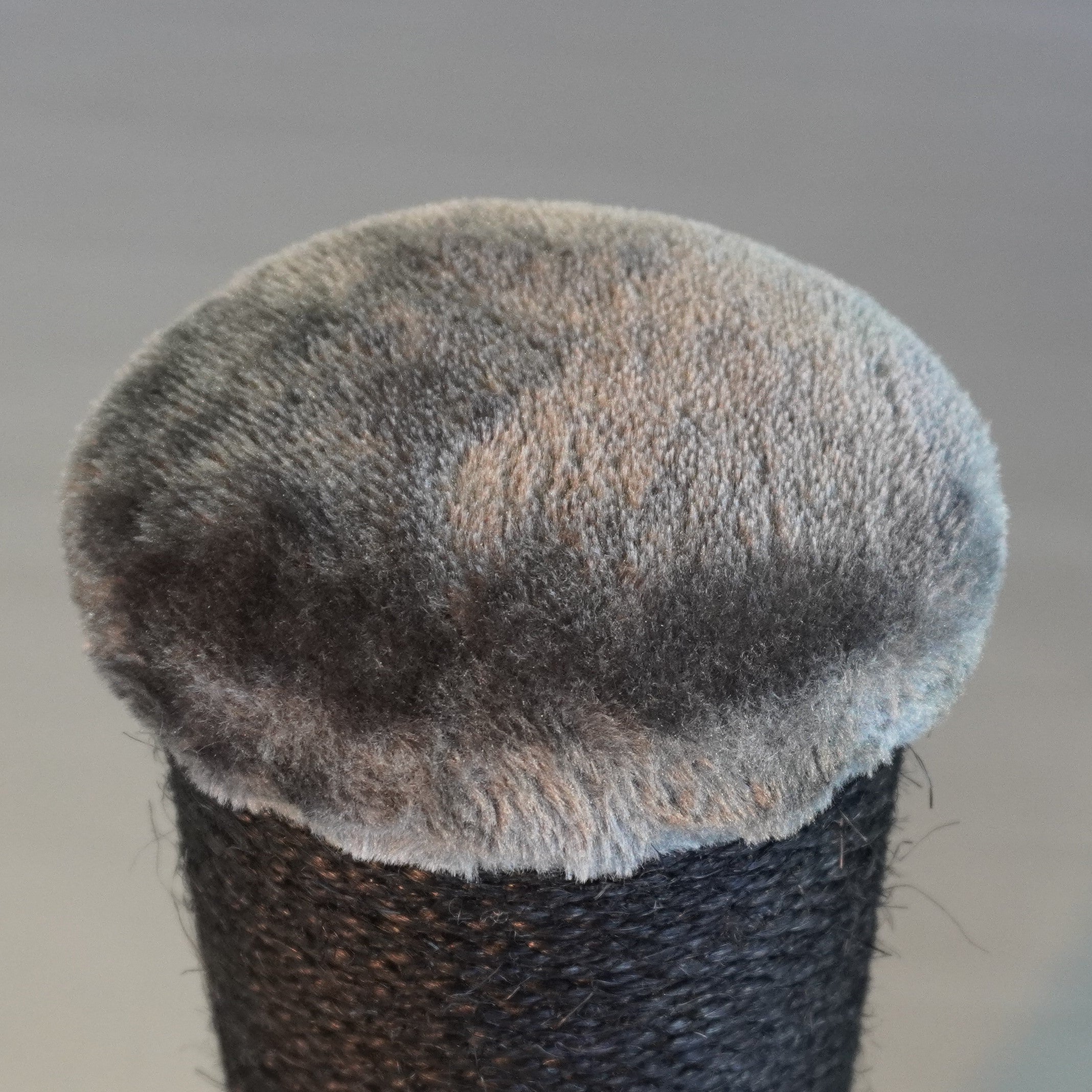 Ragdoll Scratcher Blackline Dark Grey